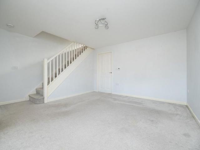 2 bedroom townhouse to rent