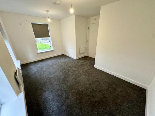 2 bedroom townhouse to rent