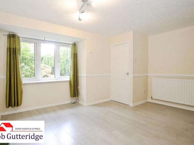 2 bedroom townhouse to rent