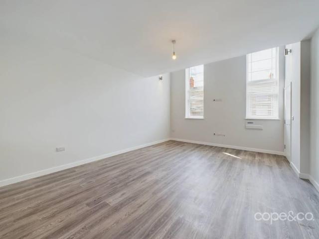 2 bedroom townhouse to rent
