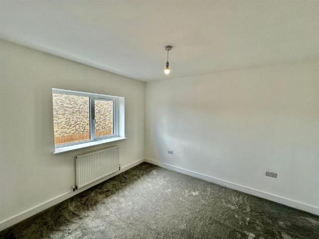 2 bedroom townhouse to rent