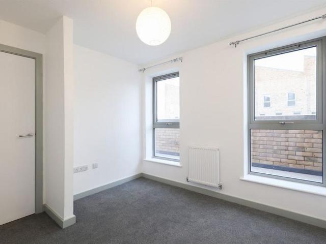 2 bedroom townhouse to rent