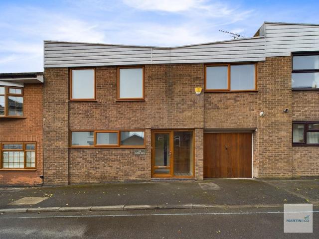 2 bedroom townhouse to rent