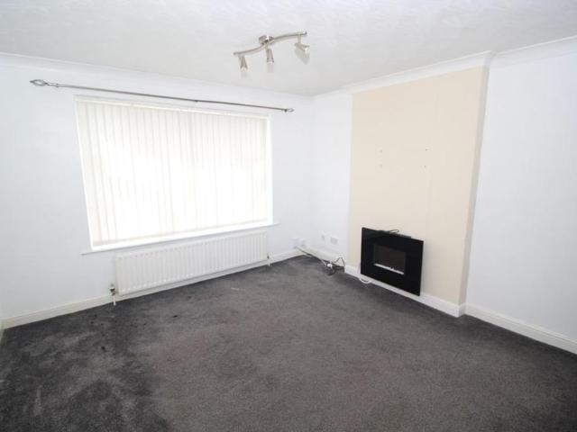 2 bedroom townhouse to rent