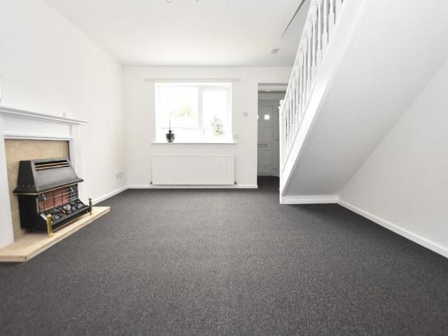 2 bedroom townhouse to rent