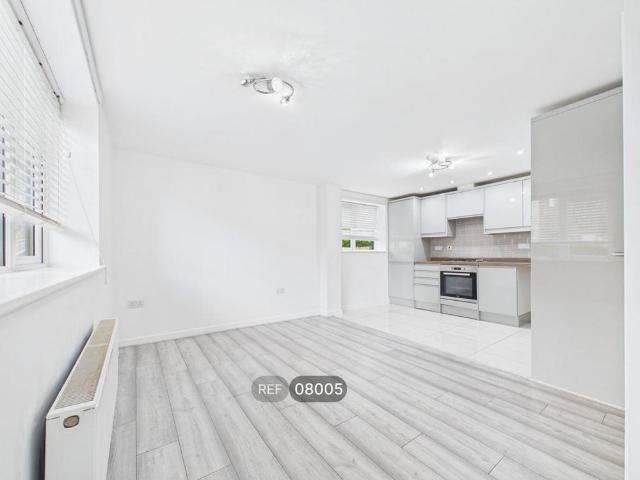 2 bedroom townhouse to rent