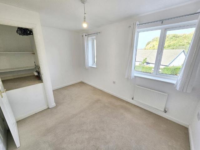 2 bedroom townhouse to rent