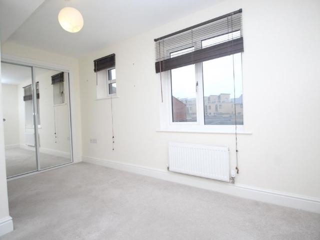 2 bedroom townhouse to rent