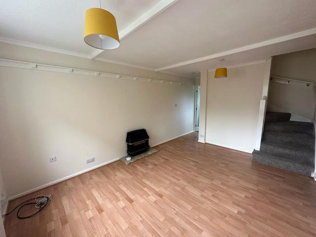 2 bedroom townhouse to rent
