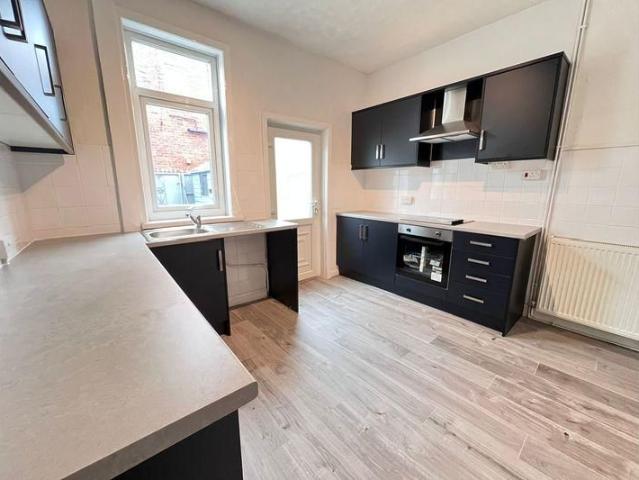 2 bedroom townhouse to rent
