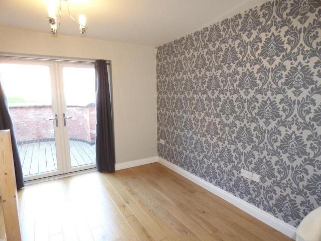2 bedroom townhouse to rent