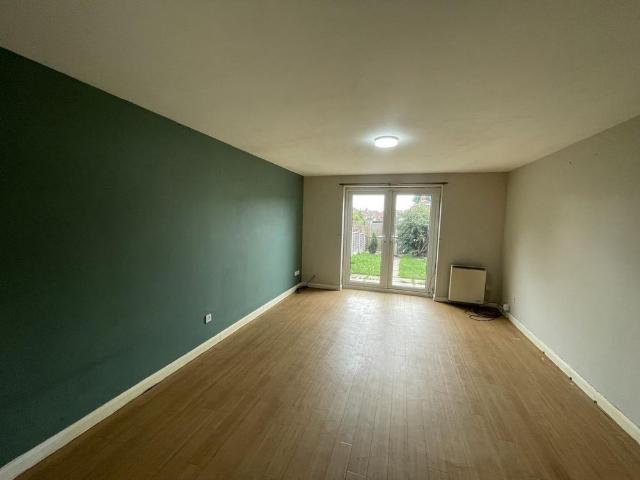 2 bedroom townhouse to rent