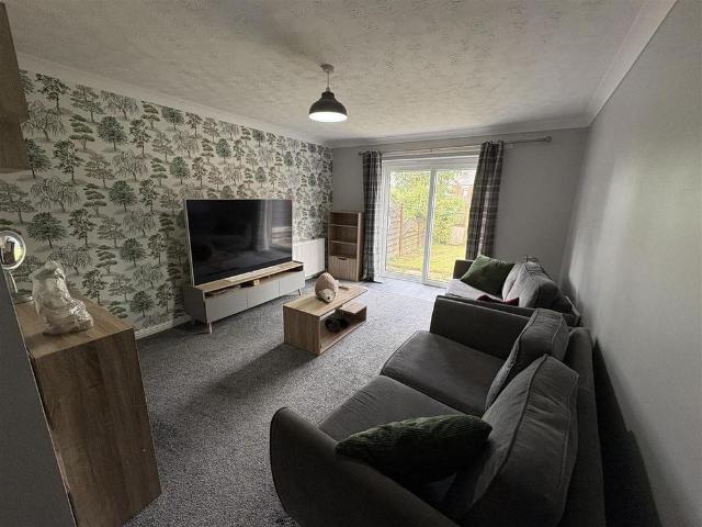 2 bedroom townhouse to rent