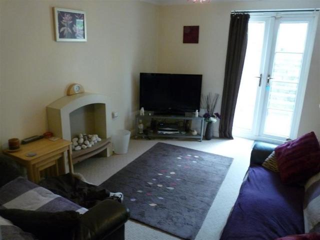 2 bedroom townhouse to rent