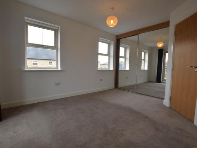 2 bedroom townhouse to rent