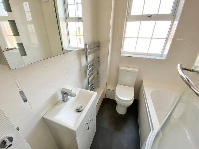 2 bedroom townhouse to rent