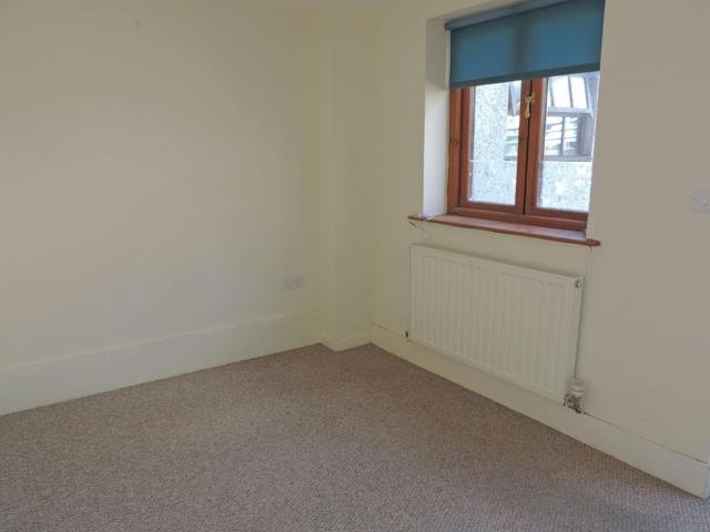 2 bedroom townhouse to rent
