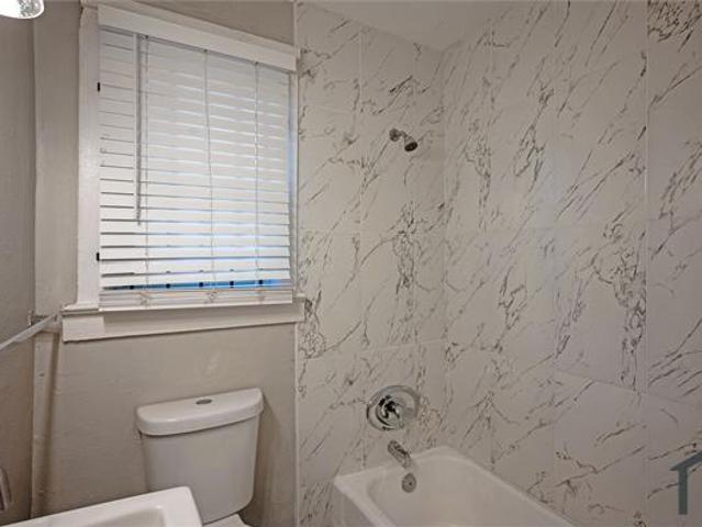 2 Bedroom Townhouse 2034 W 11Th St in Jacksonville, FL 32209 | AffordableHousing. Com
