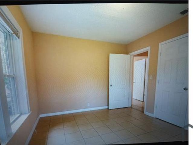 2 Bedroom Townhouse 532 W 24Th St in Jacksonville, FL 32206 | AffordableHousing. Com