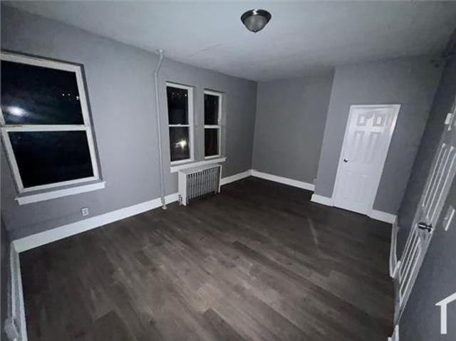 2 Bedroom Townhouse 76 Broad St in Newark, NJ 07104 | AffordableHousing. Com