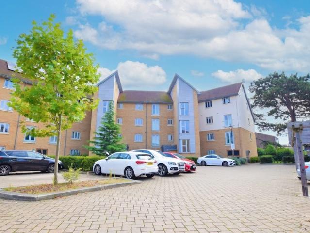 2 Bedroom To Rent in Flat 23, Ilford, IG6