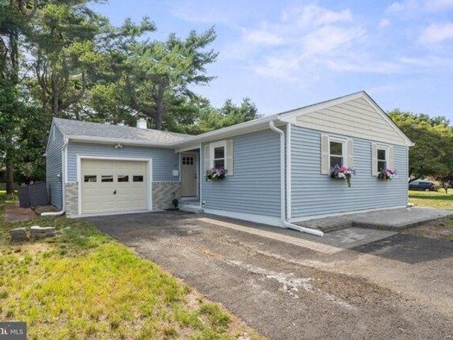2 bedroom, Toms River NJ 08757 102778356