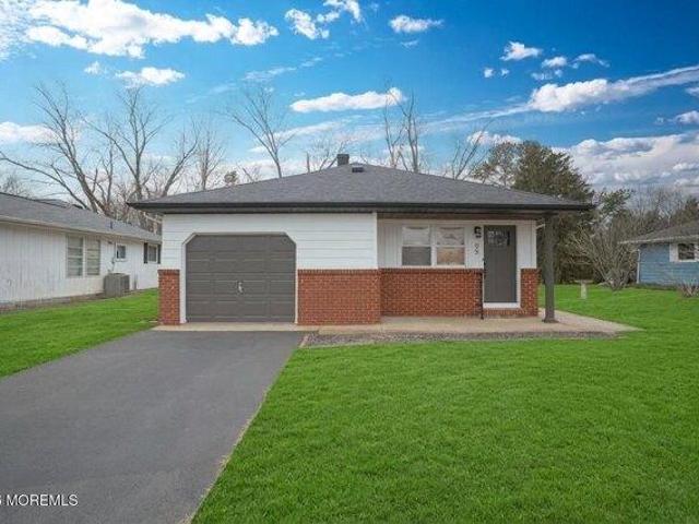 2 bedroom, Toms River NJ 08757 102281186