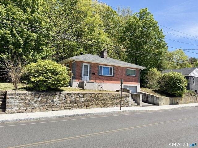 2 bedroom, Torrington CT 06790 102728059