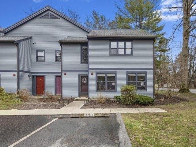 2 bedroom, Taunton MA 02780 LS102823470