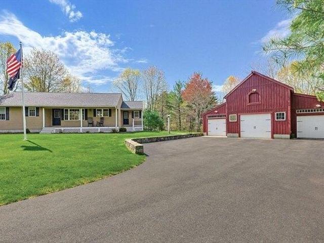 2 bedroom, Taunton MA 02780 LS102824178