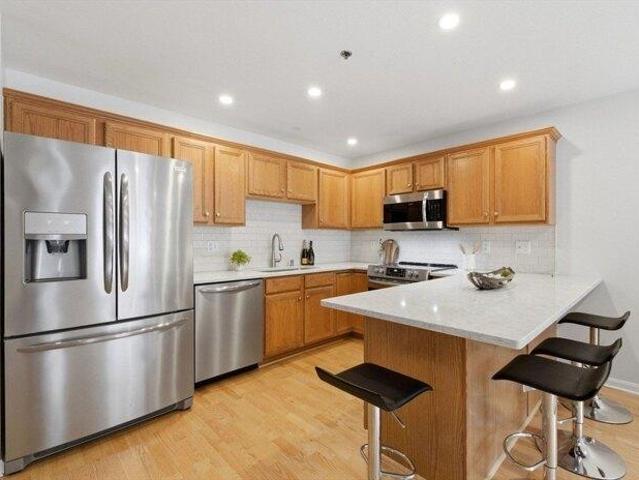 2 bedroom, Tewksbury MA 01876 102708967