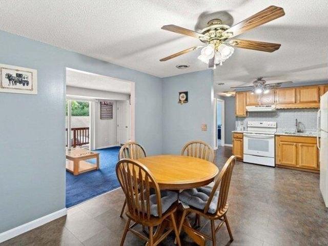 2 bedroom, Tewksbury MA 01876 105174819