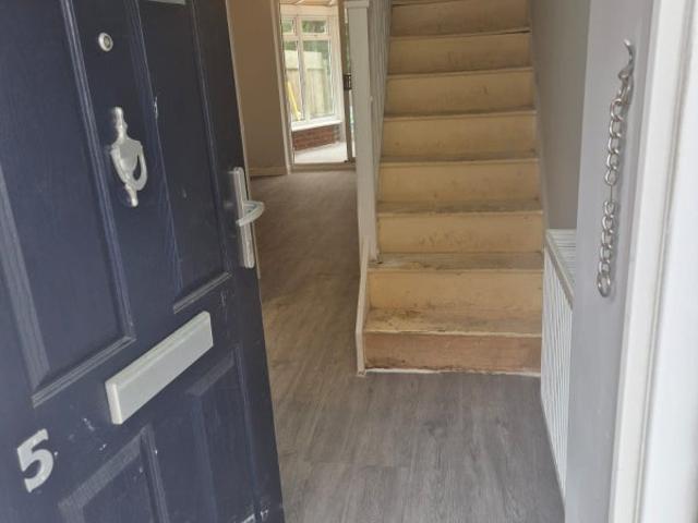 2 bedroom terrace house just renovated