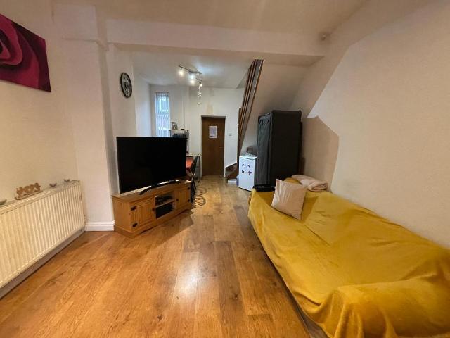 2 bedroom Terraced