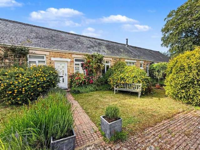2 Bedroom Terraced Bungalow