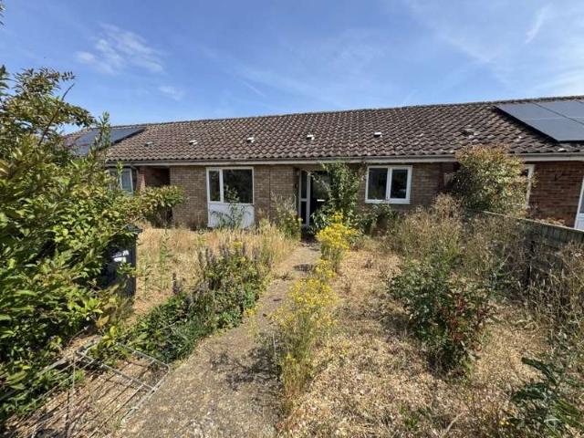 2 Bedroom Terraced Bungalow