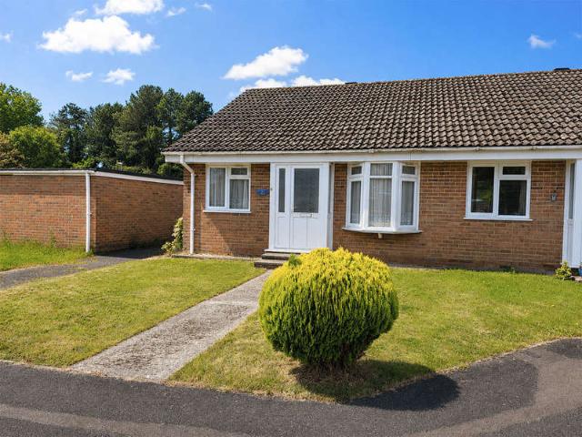 2 Bedroom Terraced Bungalow