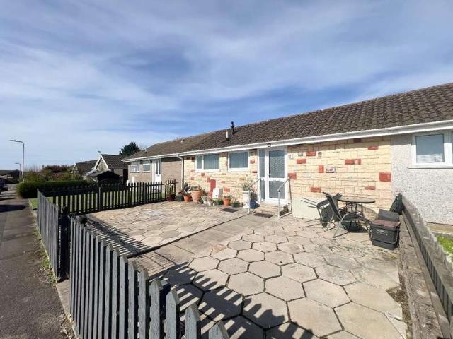 2 Bedroom Terraced Bungalow