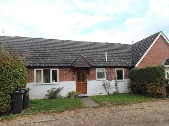 2 bedroom terraced bungalow for rent in Elmswell IP30