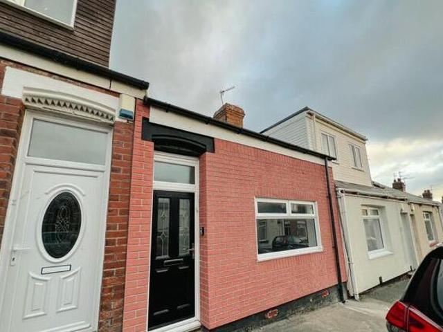 2 Bedroom Terraced Bungalow For Rent In Southwick