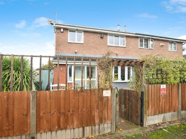 2 bedroom terraced bungalow for sale
