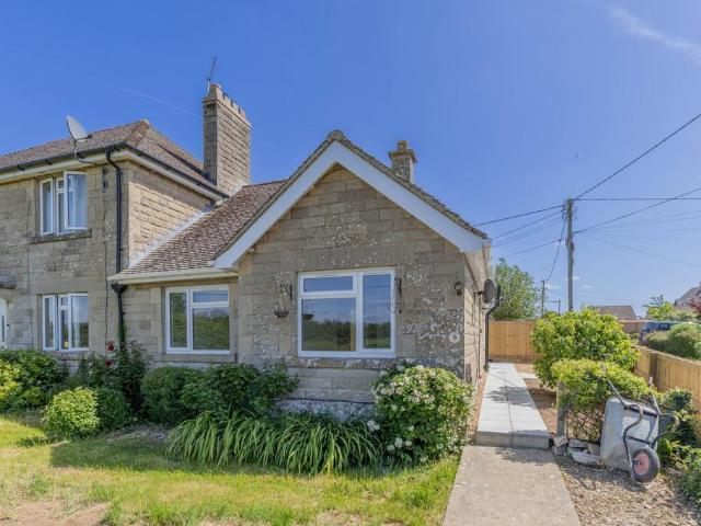 2 bedroom terraced bungalow for sale