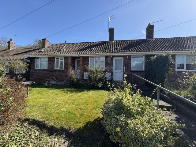 2 bedroom terraced bungalow for sale
