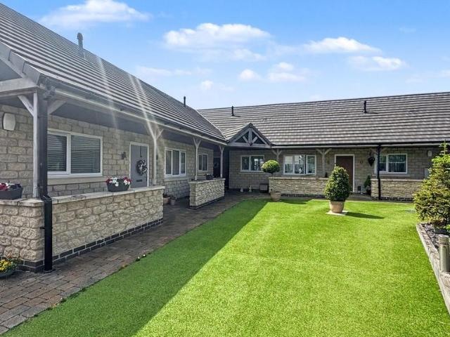 2 bedroom terraced bungalow for sale