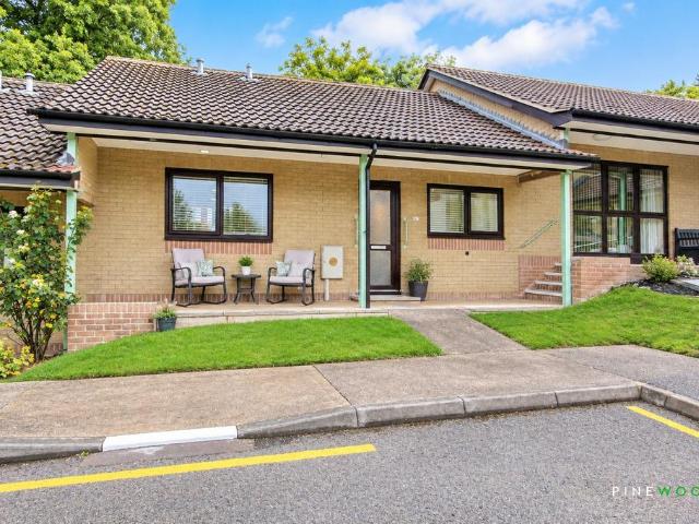 2 bedroom terraced bungalow for sale