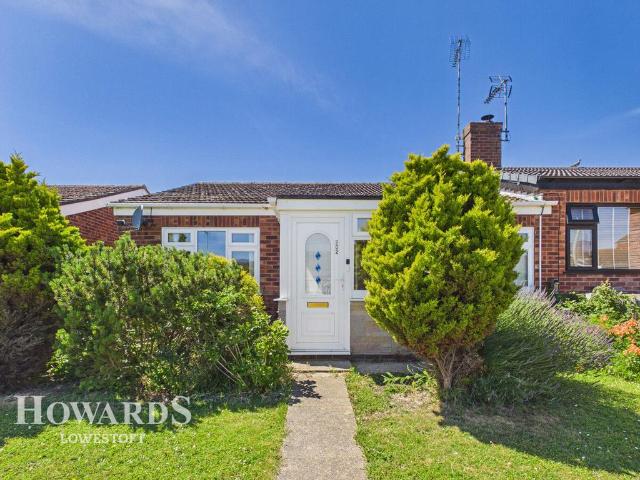 2 bedroom terraced bungalow for sale