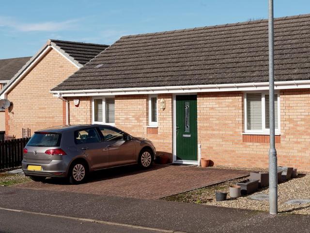 2 bedroom terraced bungalow for sale