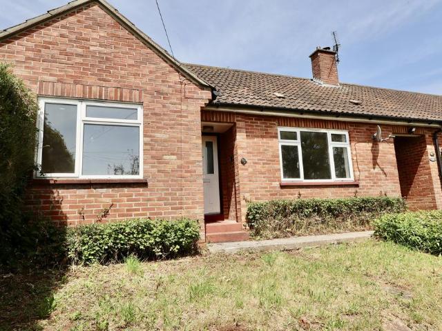 2 bedroom terraced bungalow for sale