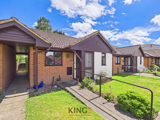 2 bedroom terraced bungalow for sale