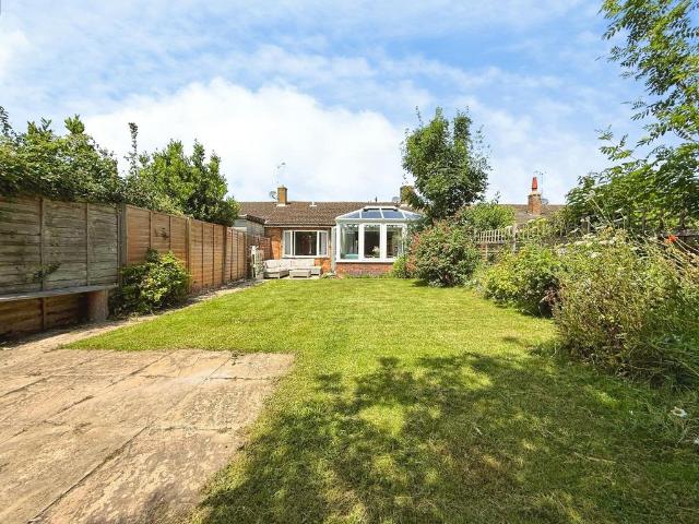 2 bedroom terraced bungalow for sale